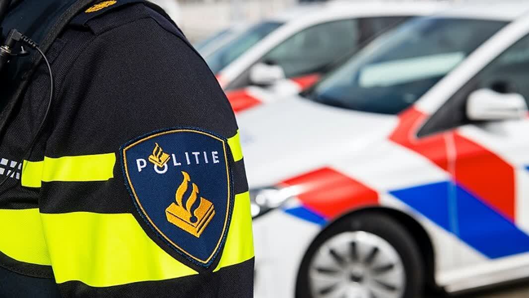 Agent geslagen met bierfles op feest Baarlo